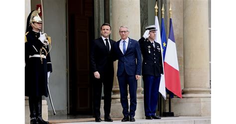 Денков пред Макрон Българското правителство ще продължи да подкрепя