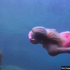 Pamela Anderson Hot Baywatch Ultimate Highlight Reel 21 Pics Video Leaked Nudes