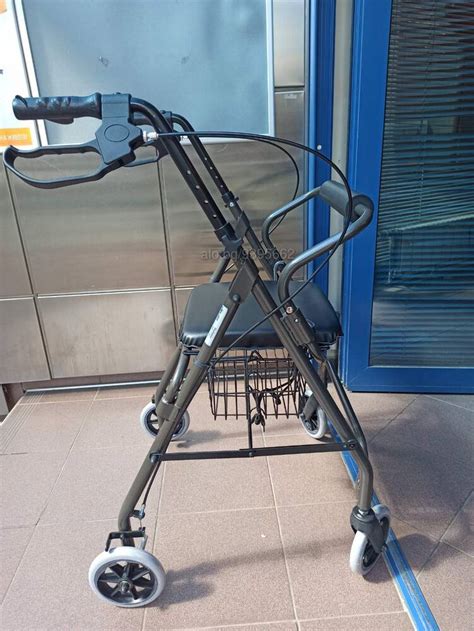 Ролатор проходилка Терапевтични и ортопедични продукти Помощни средства София Описан