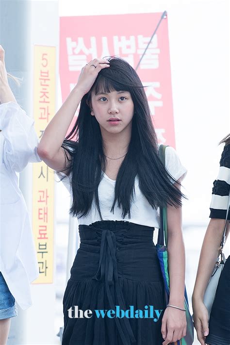 [wd포토] Twice 트와이스 채영 똘망똘망 공항패션