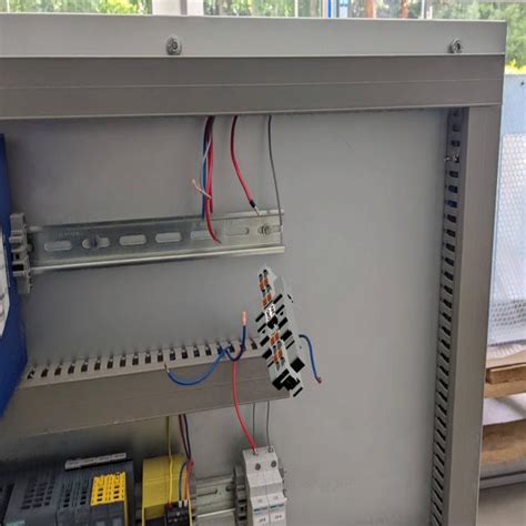 Improvedrelayconnector Object Detection Dataset By Clipper