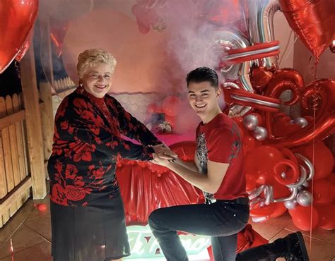 She Said Yes Year Old Male Tik Toker Engaged To Year Old Billionaire Soulmate