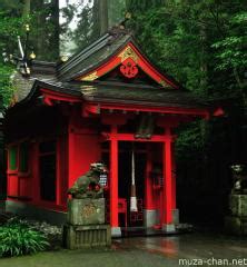 Pair of rabbit statues at Izumo Taisha