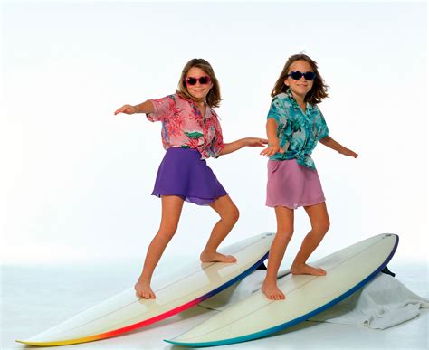 The Only Vibe Im Chasing This Summer The Olsen Twins On Vacation In The Early Aughts Vogue