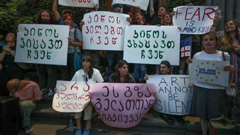 კულტურის სფეროს წარმომადგენლები მიმართავენ დეპუტატებს უნდობლობა