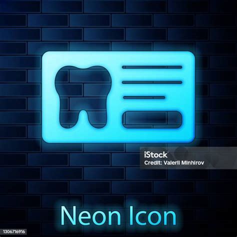 벽돌 벽 배경에 고립 된 치과 카드 또는 환자 의료 기록 아이콘빛나는 네온 클립 보드 치과 보험 치과 진료소 보고서 벡터 건강 진단에 대한 스톡 벡터 아트 및 기타 이미지