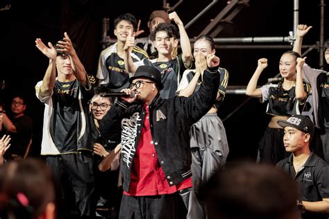 Anh Trai V T Ng N Ch Ng Gai V Anh Trai Say Hi Ang Khi N Th Tr Ng Ca Nh C N I A N Ng K