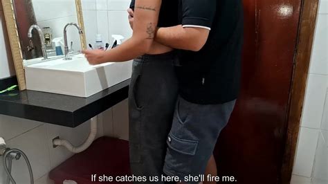 Catching The Maid In The Bathroom While The Wife Sunbathes Free Sex Video Redtube
