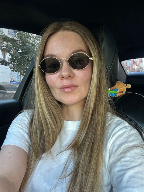 Poseidon Deux Gold Uni Sex Oval Sunglasses Le Specs