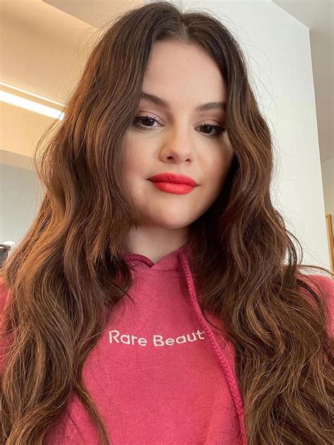 15 Low Maintenance Haircuts For Thick Hair That Are So Chic Who What Wear