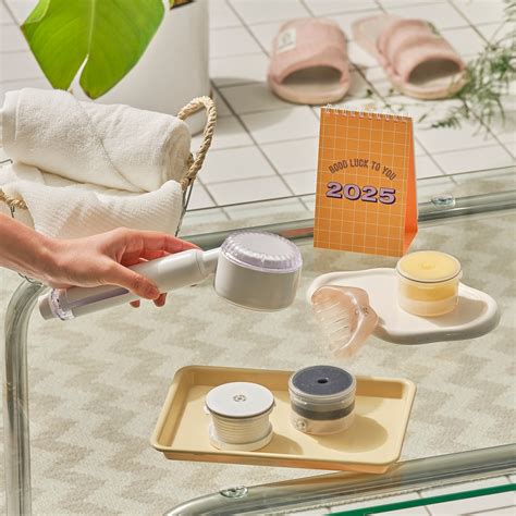 피코그램 퓨리얼 공식 인스타그램 설날을 앞두고 퓨린이에게 주어진 미션 길에 놓여진 퓨리얼 제품들을 획득해 설날 음식 준비를 끝내라 ️ 재료 준비는 신제품 하이브리드