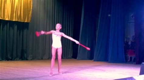 Гимнастика с лентой в танце Художественная гимнастика с булавами мячами Youtube