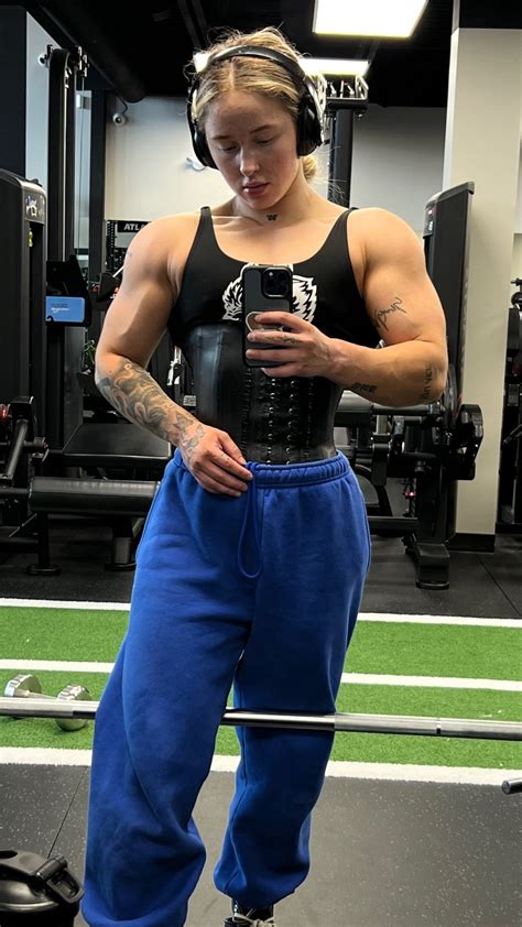 Peytondutcher Rmusclegirllove