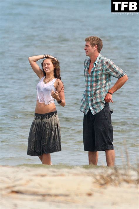 Miley Cyrus Nude Sexy Photos Sexy E Girls