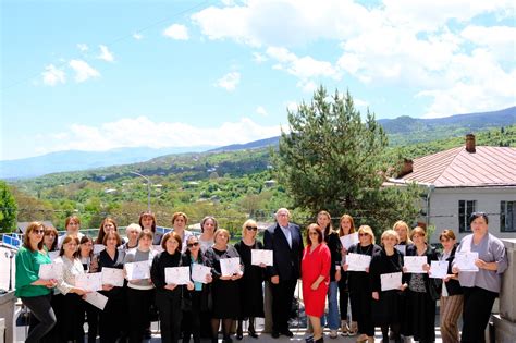ადიგენის ადიგენის მუნიციპალიტეტის საბავშვო ბაღების თანამშრომლებმა ადრეული განათლების თემაზე