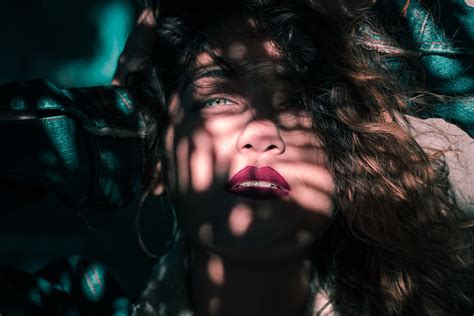 Уход за кожей кислотами | Салициловая | Гликолевая | Миндальная