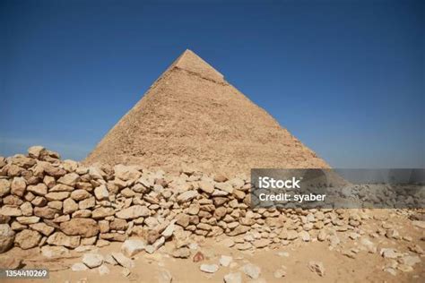 카프레의 피라미드 또는 체프렌의 기자의 고대 이집트 피라미드의 두 번째로 높고 두 번째로 큰 0명에 대한 스톡 사진 및 기타