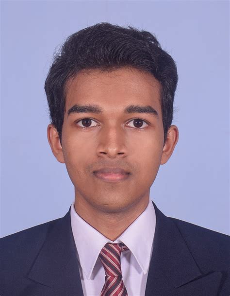 Akindu Kodithuwakku Medium