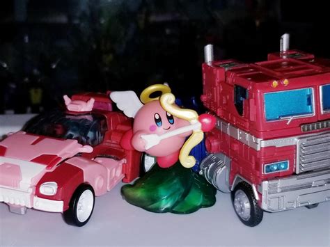 Kirby Hangin With The Bots R Transformers