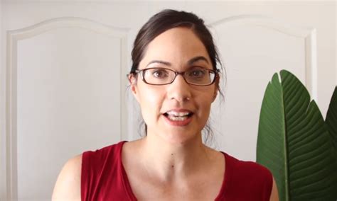 How To Avoid Glare On Glasses In Video Lucrative Videos