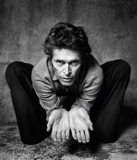 Willem Dafoe Poses William Dafoe Willem Defoe William Defoe