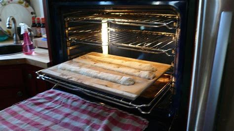 When To Use Light Vs Dark Baking Sheets And Pans