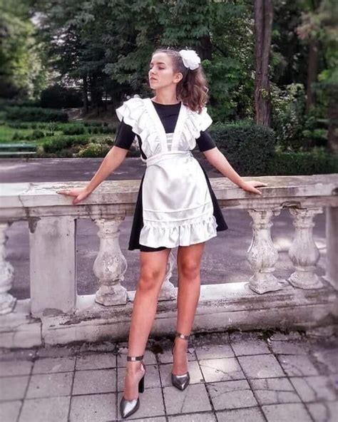 Школьницы выпускницы девочки чулочки бантики 1118  Молодежь Rabotatam Ru Работа