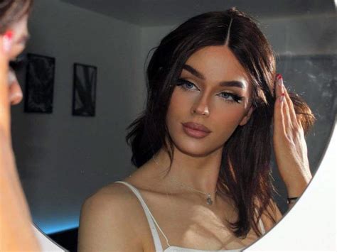 25 Best Male To Female Transformation Photos Artofit