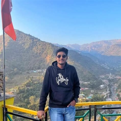 Sujal Jain 👑 Sujal Jainn • Threads Say More