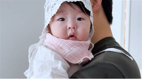 딸과 함께 출근 하는 특별한 아침생후 4개월 Youtube