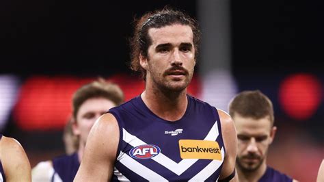 fremantle dockers captain alex pearce tells players to avoid blaming