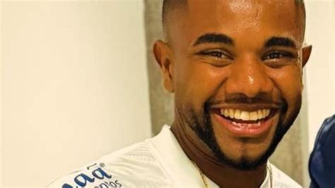 Nova Polêmica Ex Bbb Davi Brito Falta Compromisso E é Exposto Por Jornalista Não Cumpriu