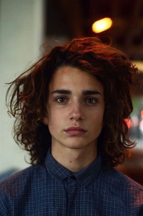 Non Binaryandrogynous Face Claims ☁️ Desired Reality 🍒 Amino