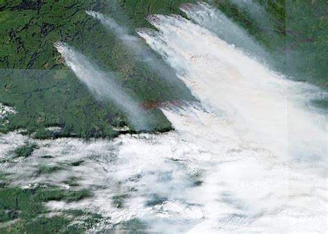 Wildfire Smoke From Canada And Minnesota Spreads As Crews Fight Flames