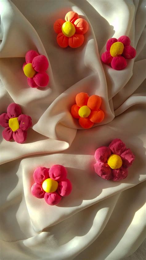 нашла ещё одно хобби лепка из воздушного пластилина очень успокаивает а главное как красиво🤎