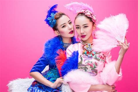 高雅端莊的棚拍女生，充滿精彩 每日頭條