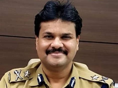 Ips Deepak Ratan Died Due To Heart Attack Up Cadre Posted As Ig In Crpf Ann Up News यूपी कैडर