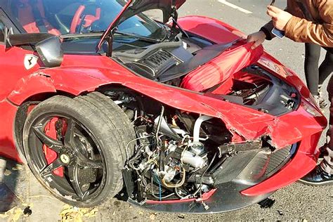 박는 순간 패가망신 사고 수리비 ‘최소 10억이라는 이 슈퍼카 정체 네이트뷰