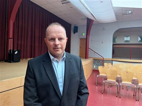 Krakow Am See Rojahn Offiziell Zum Bürgermeister Ernannt Ndr De Nachrichten Mecklenburg