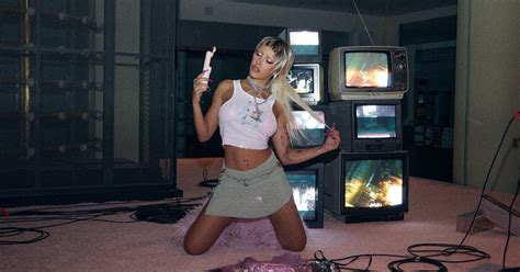 Doja Cat Looks To The Past To Make Her Own Moment On Scarlet The New York Times