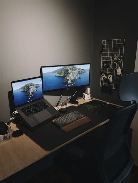 Pin On Setup Computer Desk Setup Desktop Setup Home Studio Setup