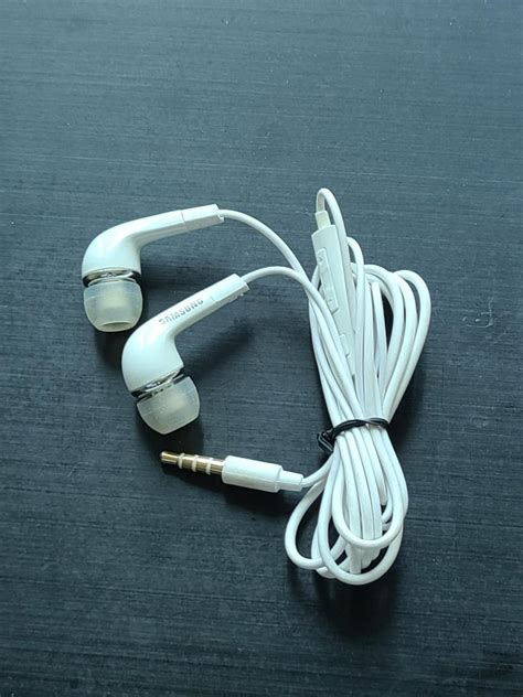 삼성 구형갤럭시폰 이어폰 세컨웨어헬로마켓