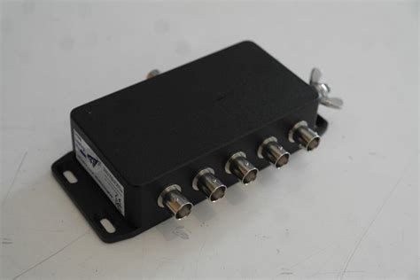 Second Hand Cross Country Wireless Hf Vhf Uhf Antenna Multicoupler Radioworld Uk