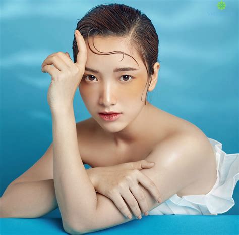 Di N Vi N Gia Linh G Ng M T Tri N V Ng C A L Ng Gi I Tr Vi T