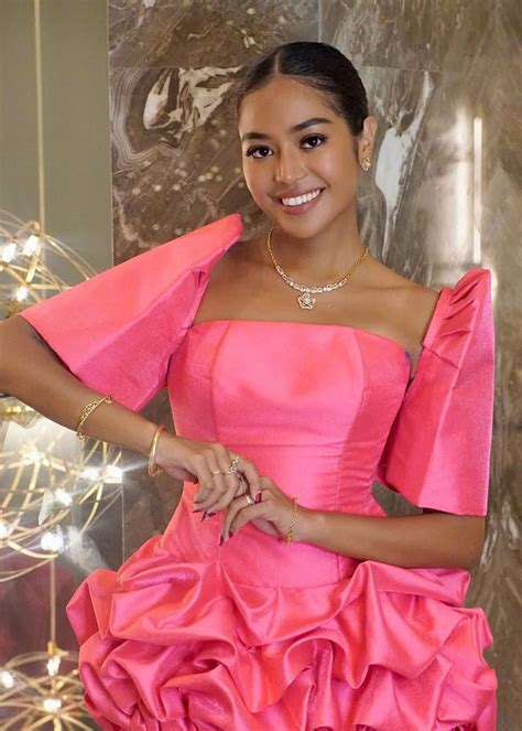 Barbie Diaz Viva Artists Agency