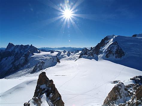 法國 探訪白朗峰的美麗聖地 夏慕尼chamonix的南針峰aiguille Du Midi