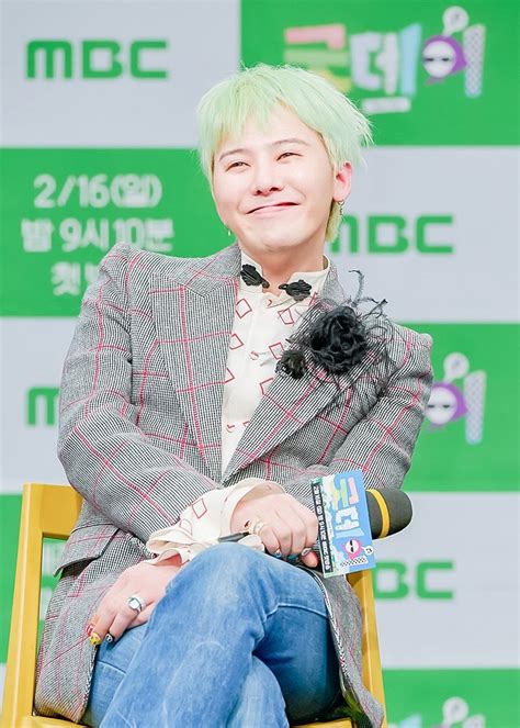 綜藝節目《good day》今日舉行發布會，g dragon、金泰浩pd，鄭亨敦、defcon及code kunst等出席，gd心情極好，笑容