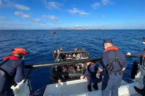 Greece Pushes Back Migrants In East Med Swiss Media Reports Daily Sabah