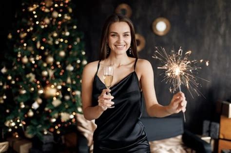 Top 15 Stunning Plus Size Christmas Party Dresses