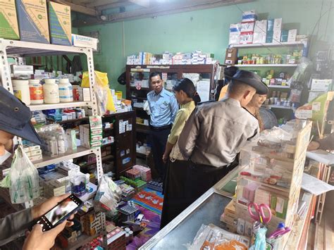 ညောင်ဦးမြို့နယ်အတွင်းရှိ ဆေးဆိုင်များ တရားမဝင် ဆေးဝါးရောင်းချခြင်း စစ်ဆေးခြင်းနှင့် ပုဂံလက်ဆောင